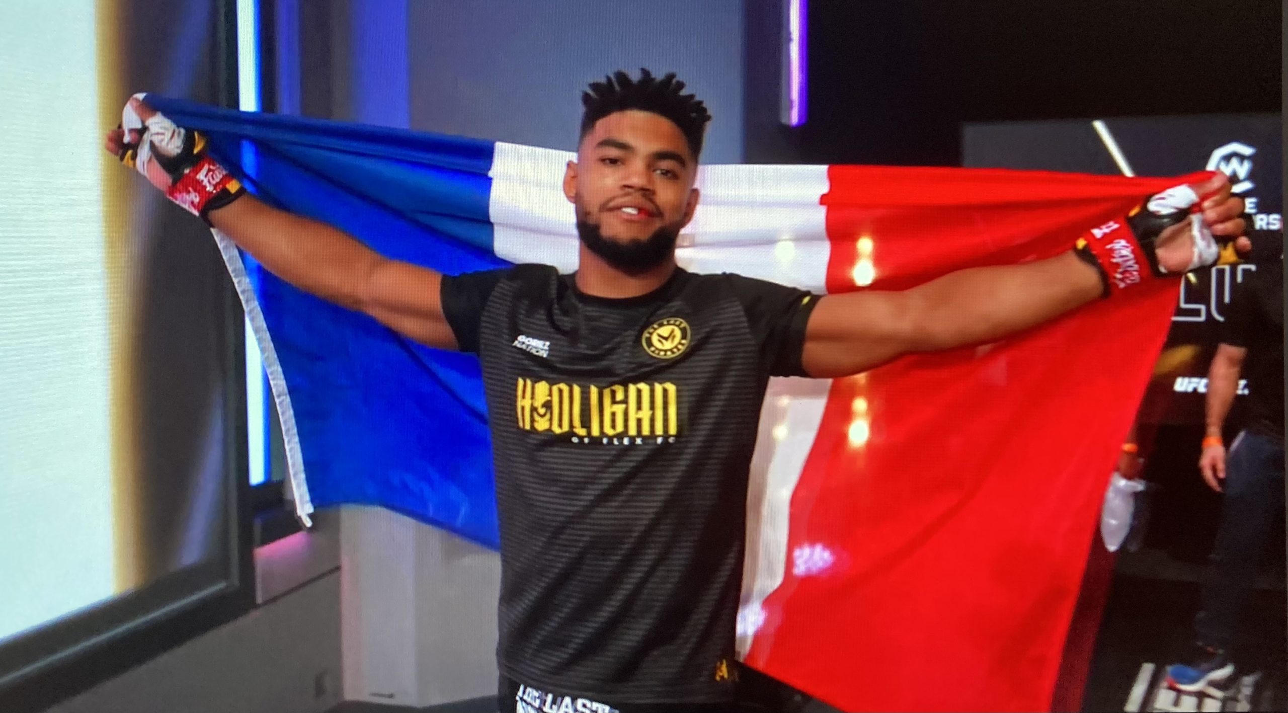 MMA – Morgan Charrière signe son retour par une victoire face à Bazant
